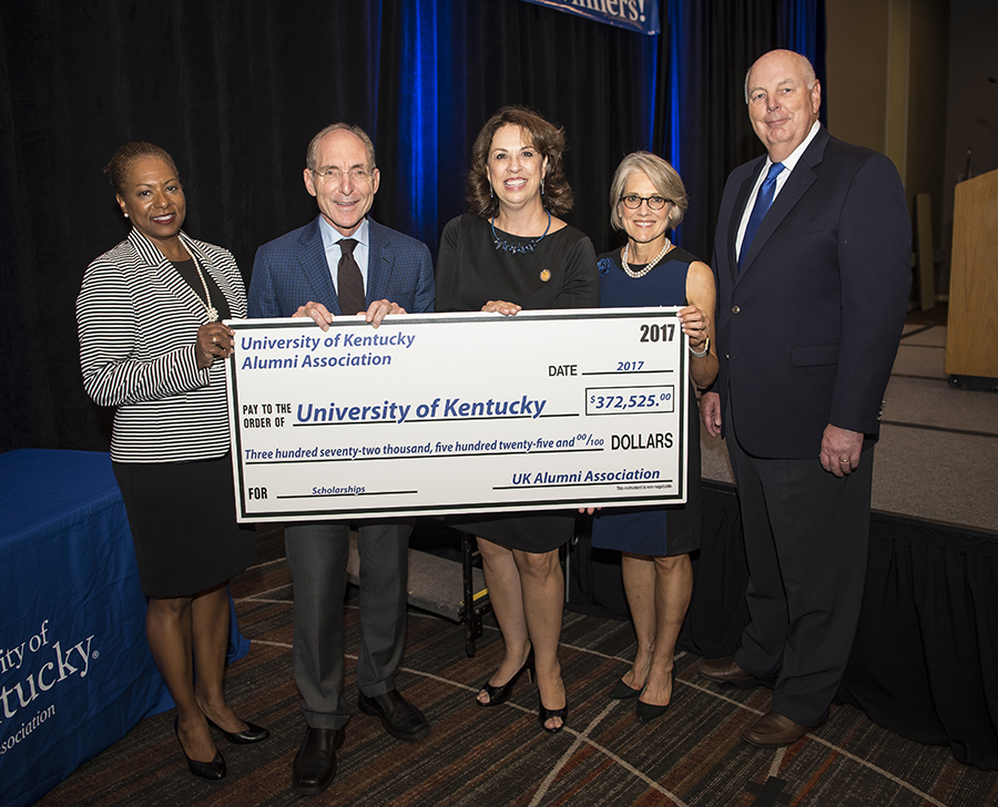 Photo by Tim Webb – News from the Blue